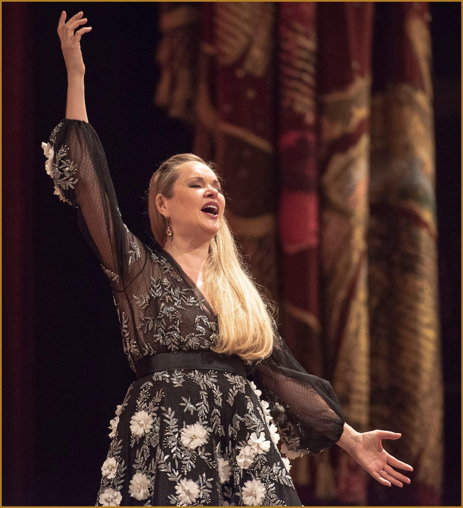 Elena Maximova o el arte del buen canto – Revista Argentina (Tercera Época)